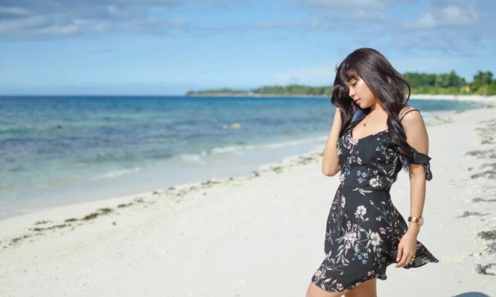 5 Fashionable Ways to Wear Smock Dresses This Summer - Lady Geek